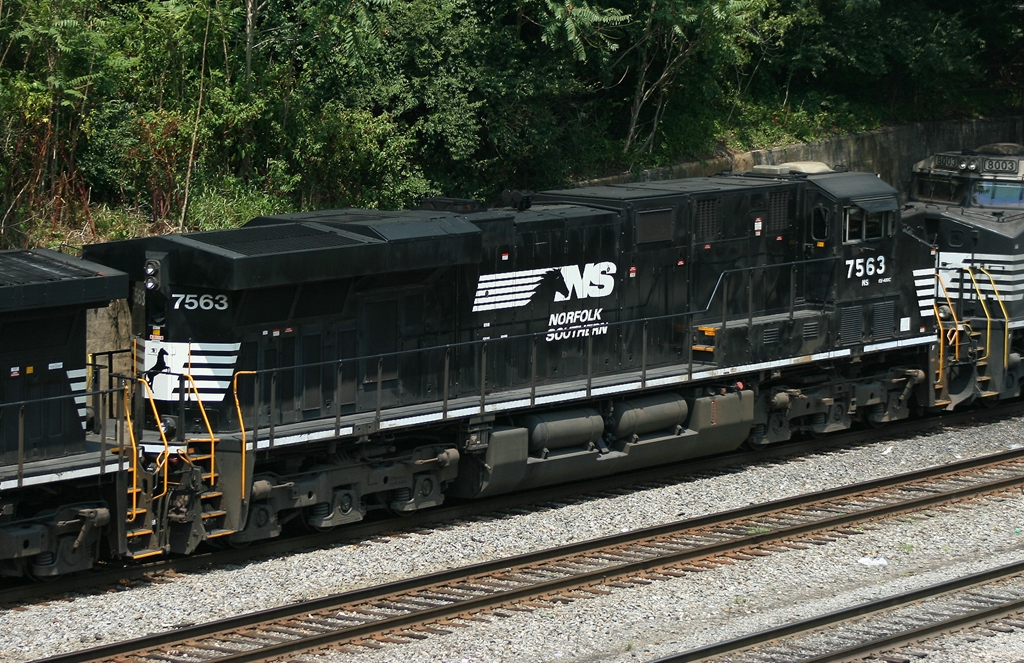 NS 7563